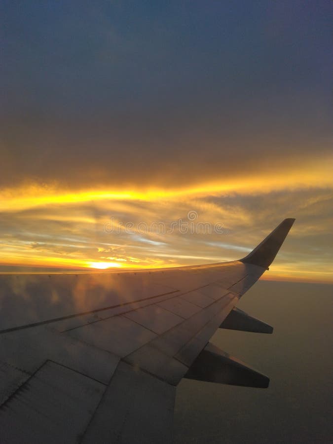 Beautiful Sunset Sky from Plane Stock Image - Image of wing, sunrise ...