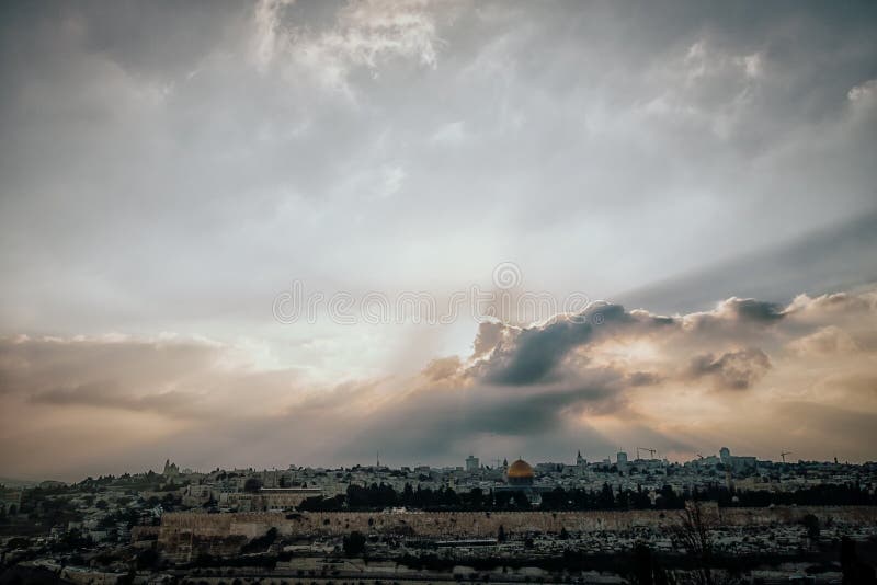 Beautiful Sunset View of Jerusalem Old City from the Mount of Olives ...