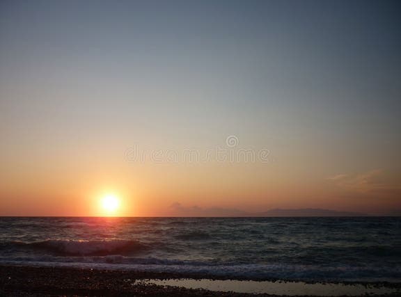 Beautiful sunset view stock photo. Image of wave, ocean - 199555456