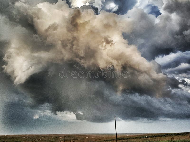 Beautiful supercell editorial photography. Image of storm - 72192732