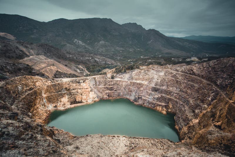 Beautiful Tasmanian Forest Mountain Landscape Stock Image - Image of ...
