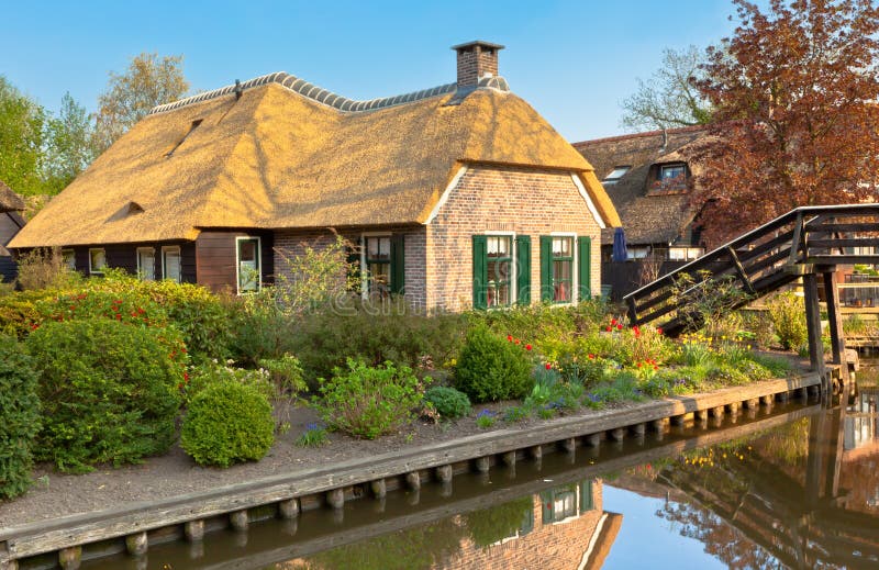 Beautiful Traditional Dutch House Stock Photo - Image of polder, flower ...