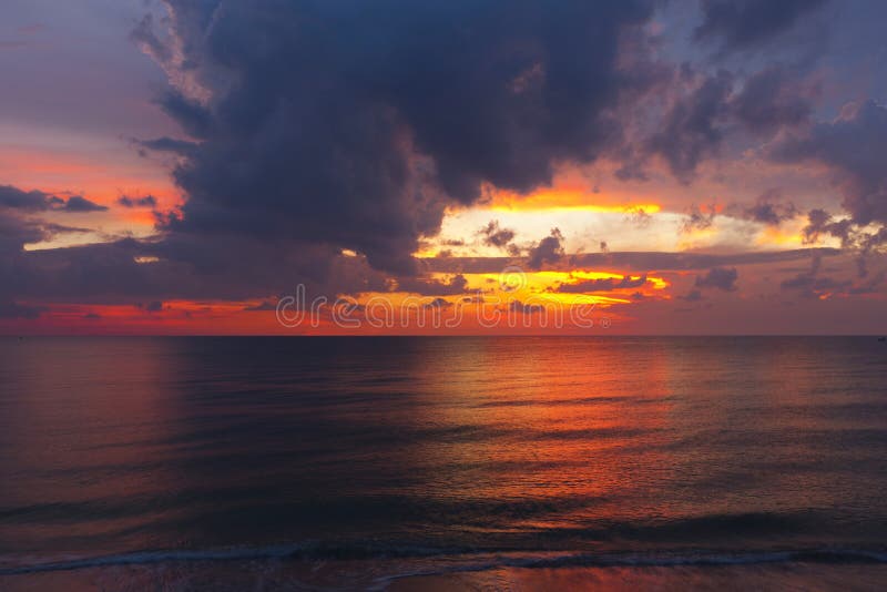 Beautiful Tropical Sunset on the Beach Stock Image - Image of beautiful ...