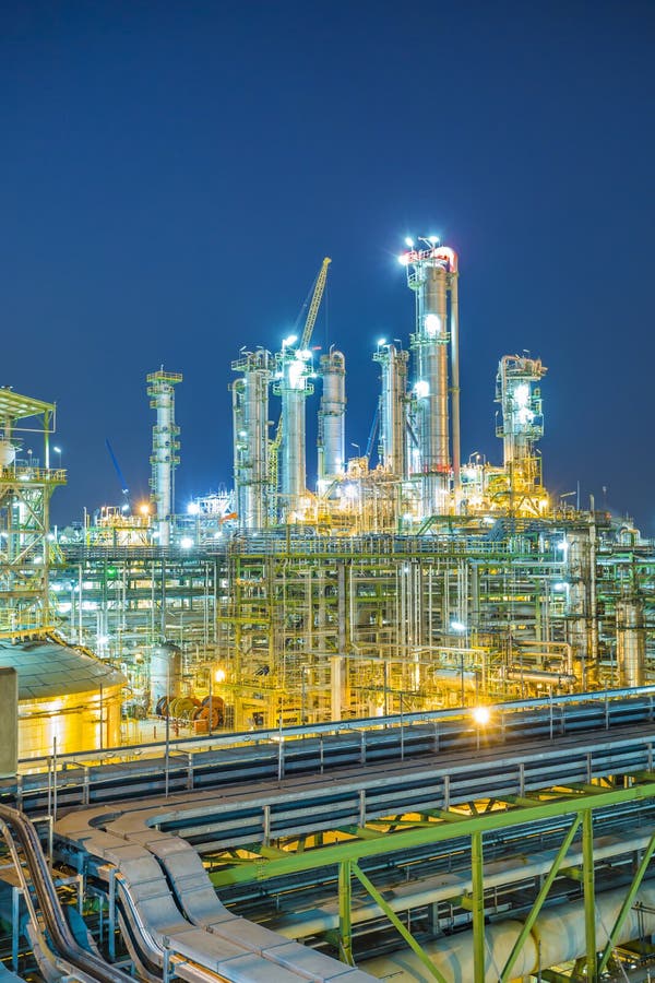 Beautiful Twilight of Refinery Plant Stock Image - Image of petroleum ...