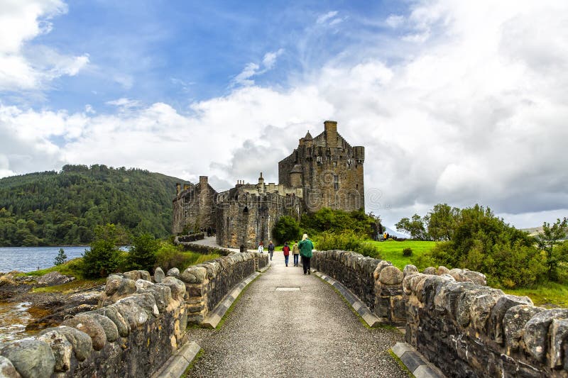 Beautiful View of Eilean Donan Castle Editorial Stock Image - Image of ...