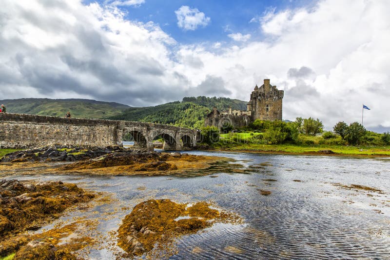 Beautiful View of Eilean Donan Castle Editorial Image - Image of castle ...