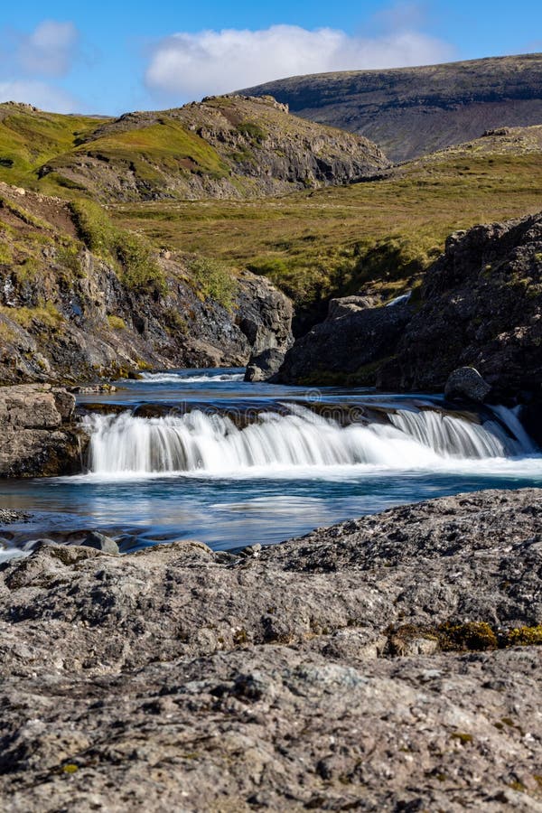 Beautiful View of the Kirkjufellsfoss Waterfall in Iceland, Vertical ...