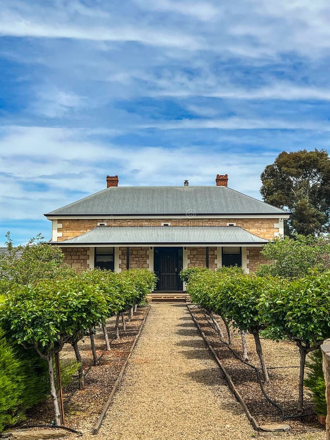 Beautiful View of a Pathway Leading To the House Stock Photo - Image of ...