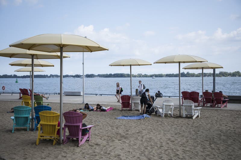 Beautiful View of Toronto Waterfront Beach in Downtown Toronto ...