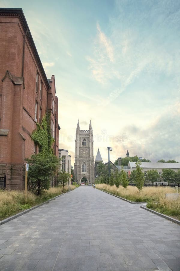 University of Toronto Building Stock Image - Image of cafeteria, famous ...