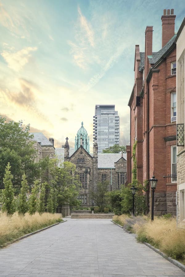 University of Toronto Building Stock Image - Image of cafeteria, famous ...