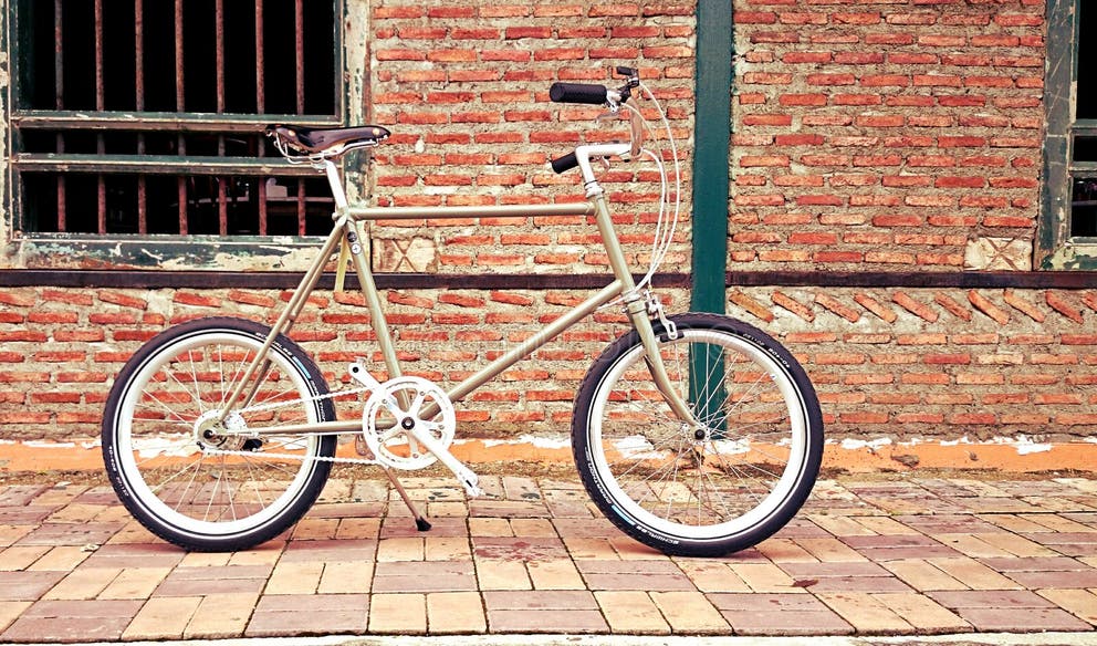 Beautiful Vintage Bicycle editorial photo. Image of bike - 43964606