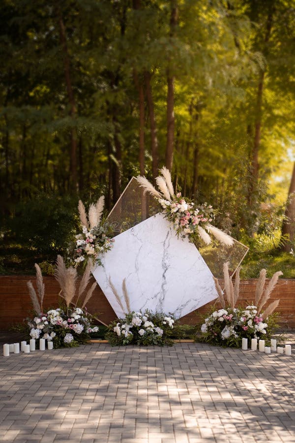 Beautiful Wedding Arch. Celebrations and Greetings. Modern Wedding ...