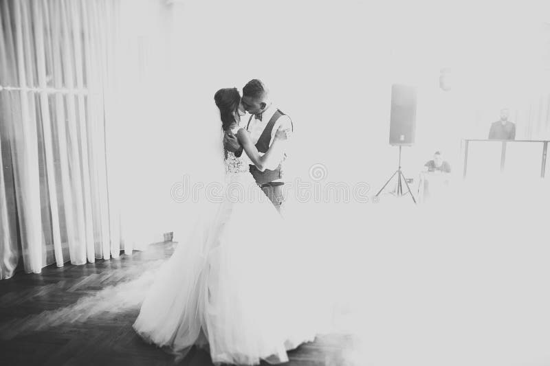 Beautiful Wedding Couple Just Married and Dancing Their First Dance ...