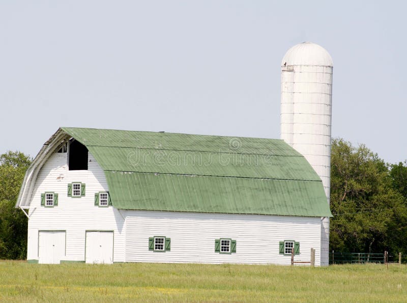 Beautiful white barn stock image. Image of landscape - 19904259