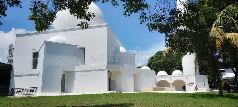 The Beautiful White Mosque Around the Forest Stock Image - Image of ...