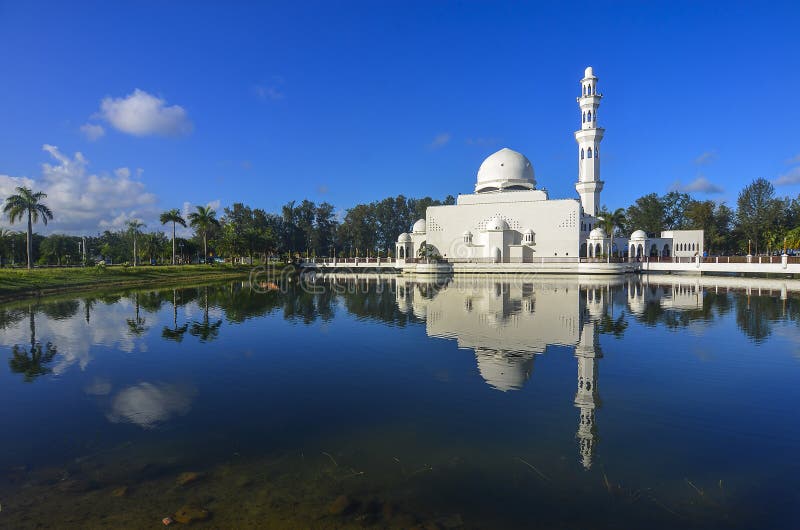 Beautiful White Mosque with Reflection in the Lake during Clean Stock ...
