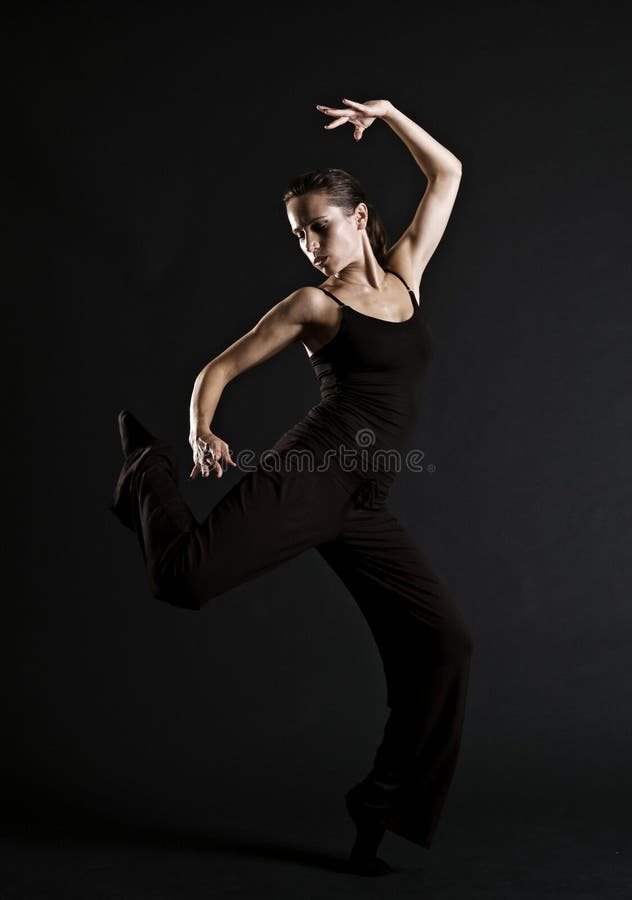 2,500+ Beautiful woman dancing Free Stock Photos - StockFreeImages