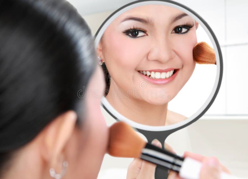 Beautiful Woman Doing Make Up Stock Image - Image of beige, lashes ...