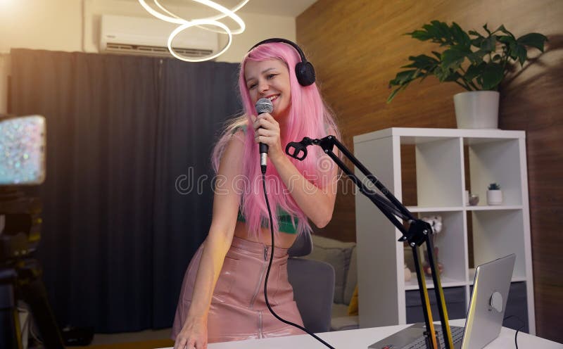 Beautiful Young Singer and Musician Broadcast from Her Home Studio ...