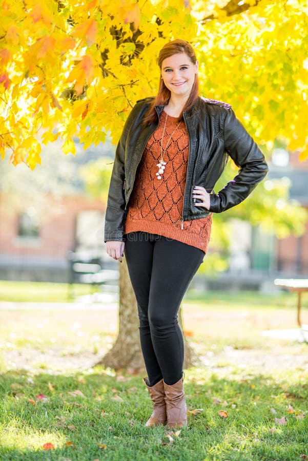Beautiful Young Woman in the Fall Stock Image - Image of girly, pose ...