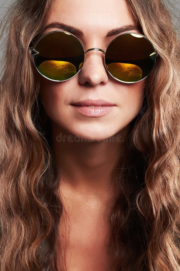 Beautiful Young Woman In Sunglasses Stock Image Image Of Glamour