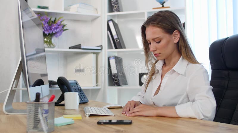 Technology Not Working Clip Art Stock Photos - Free & Royalty-Free ...