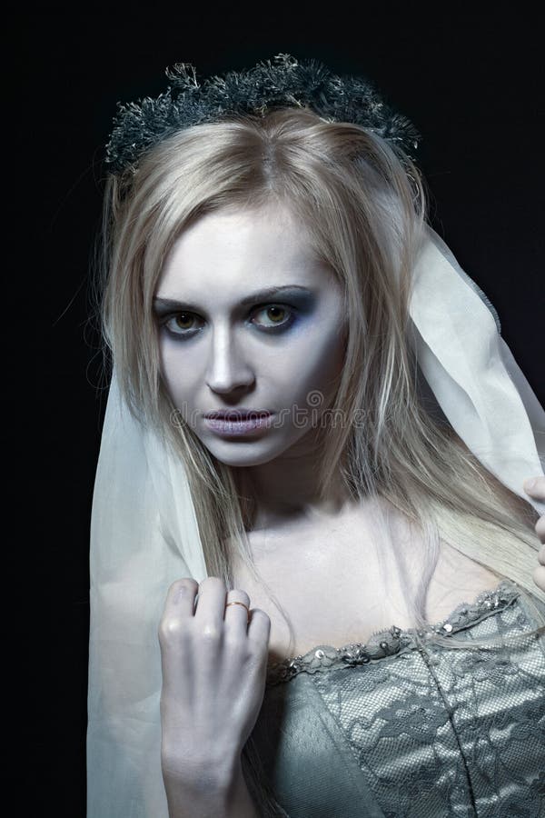 Beautiful Zombie Corpse Bride Stock Photo - Image of fear, face: 27723834