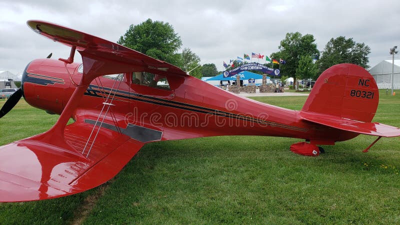 Beautifully Restored 1946 Beechcraft Model G17 Staggerwing Biplane ...