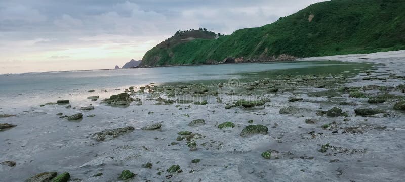 The Beauty of the Beach at High Tide Stock Image - Image of cape, tide ...