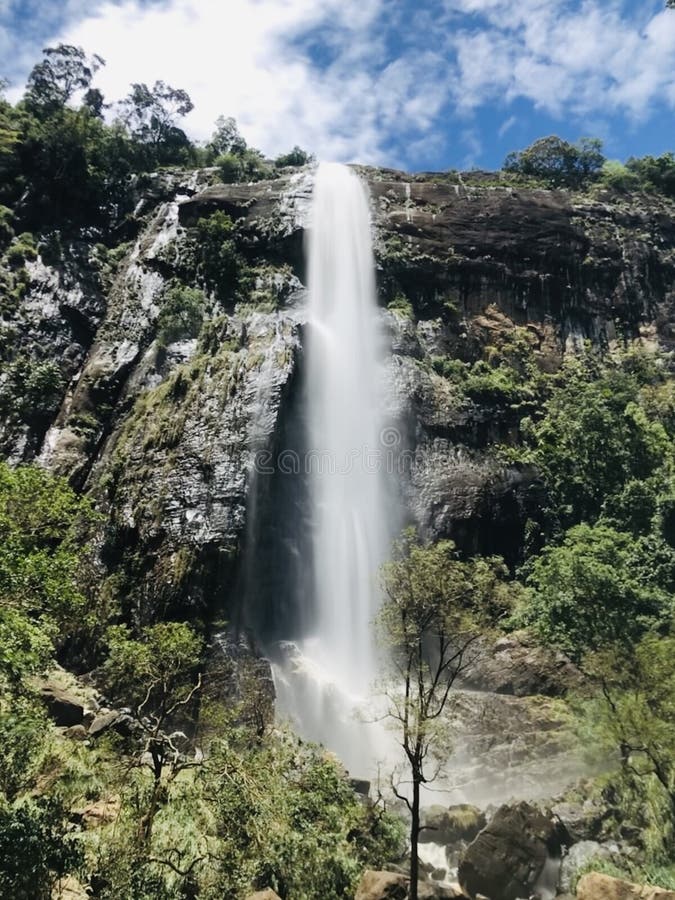 Beauty of Diyaluma Waterfall in Sri Lanka Stock Photo - Image of beauty ...
