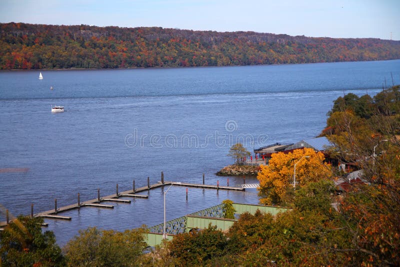 The Beauty of Hudson River in Fall Stock Image - Image of colours ...