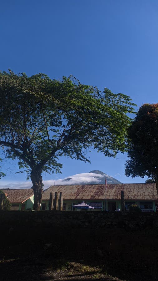 The Beauty of Mount Sindoro Editorial Stock Image - Image of bright ...