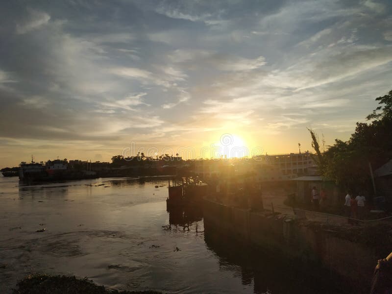 The Beauty of the Red Sun in the Distant Sky. Stock Photo - Image of ...