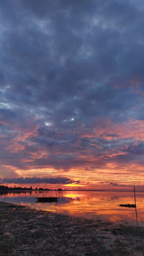 Beauty sunset, really cold stock image. Image of darkness - 201132627