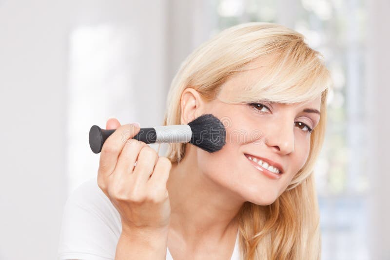 Beauty woman making-up stock photo. Image of caucasian - 17301092