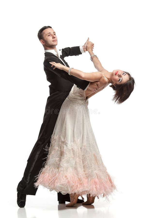 Beaux Couples Dans La Danse De Salle De Bal Active Image stock - Image ...