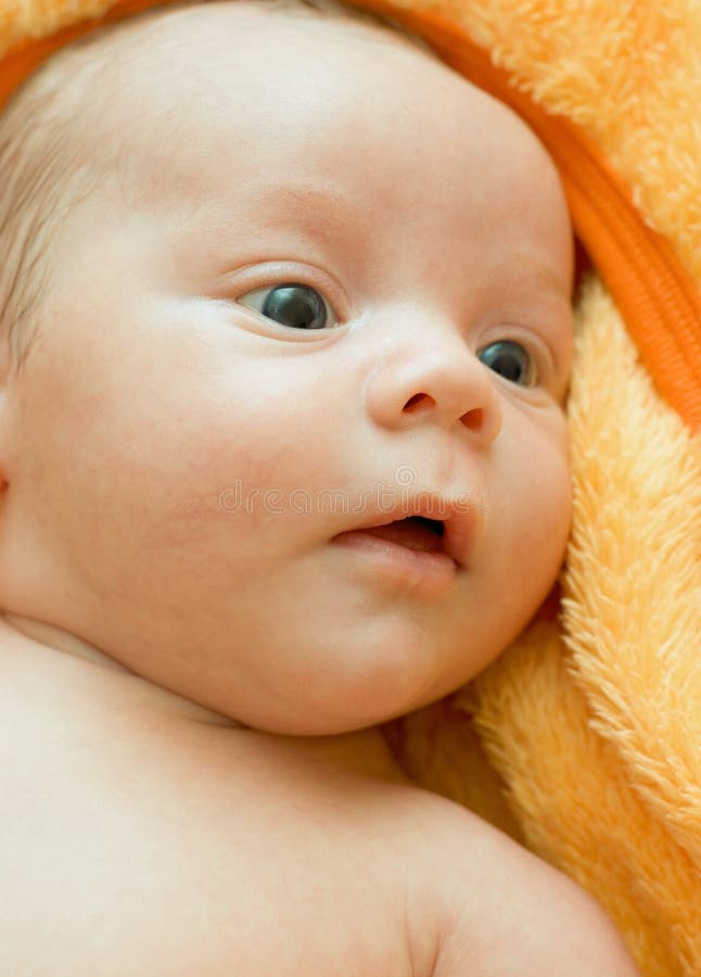 Bebé imagen de archivo. Imagen de inocente, bebé, humano - 10595429