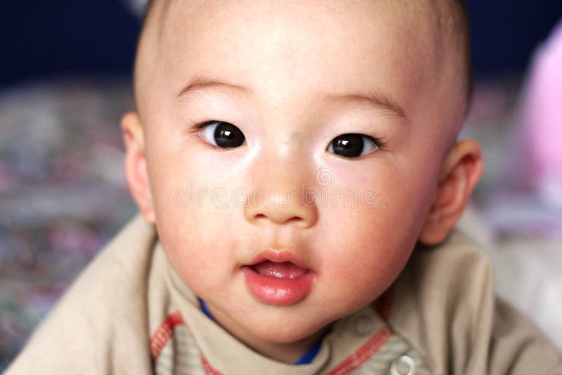 Bebé foto de archivo. Imagen de cabrito, hermoso, lindo - 4975142