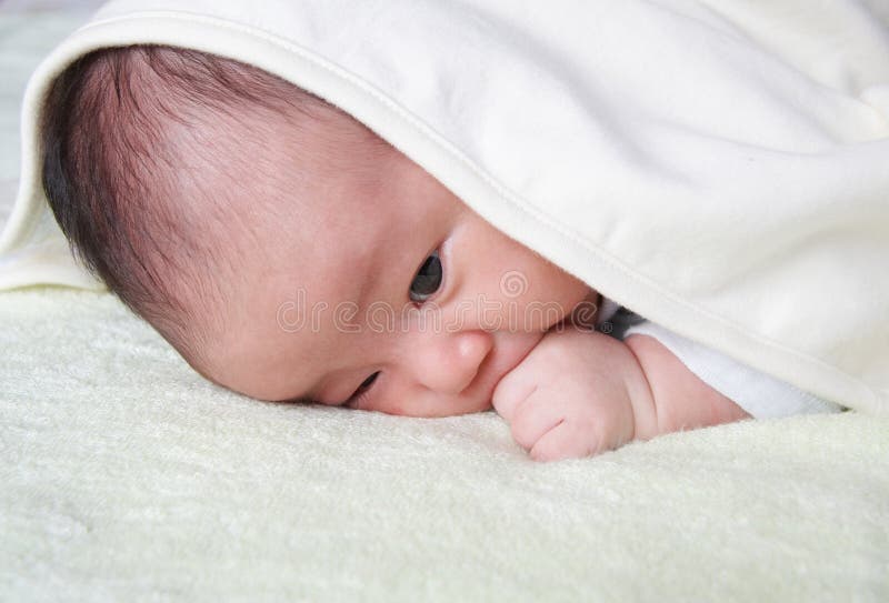 Bebé imagen de archivo. Imagen de poco, infante, bebé - 5694997