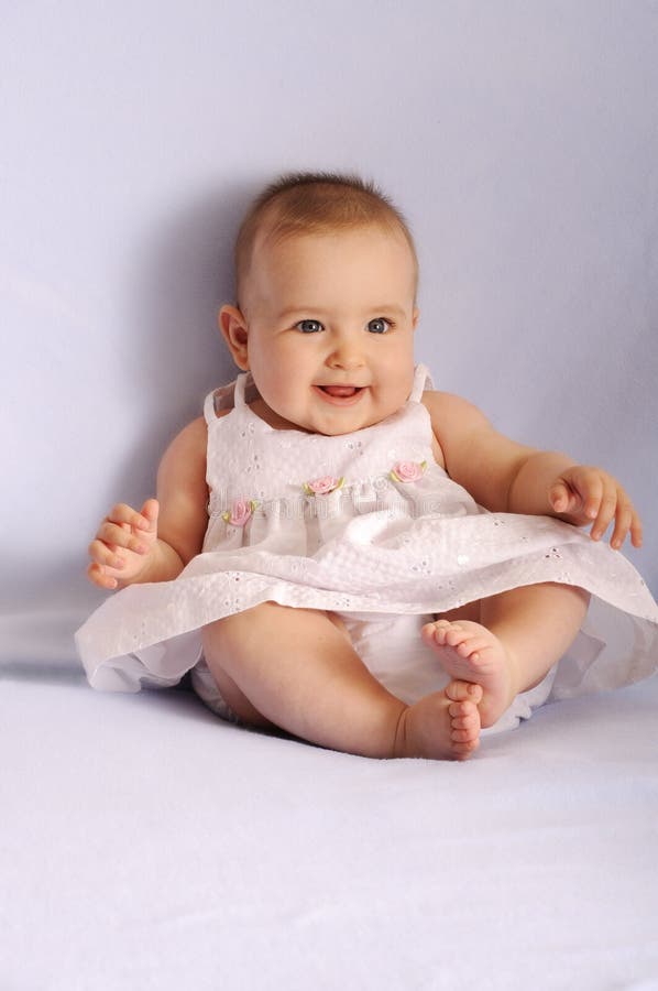Bebé adorable foto de archivo. Imagen de optimista, bebé - 26299596