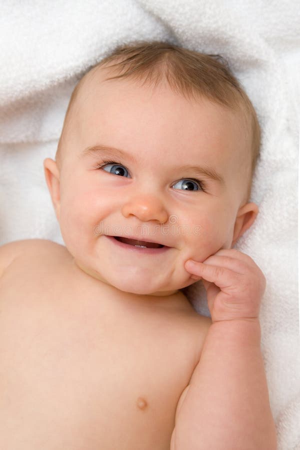Bebé feliz imagen de archivo. Imagen de feliz, sonrisa - 12948269