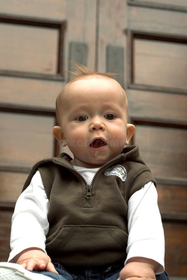 Bebé feliz foto de archivo. Imagen de rosa, sonrisas, felicidad - 2454962