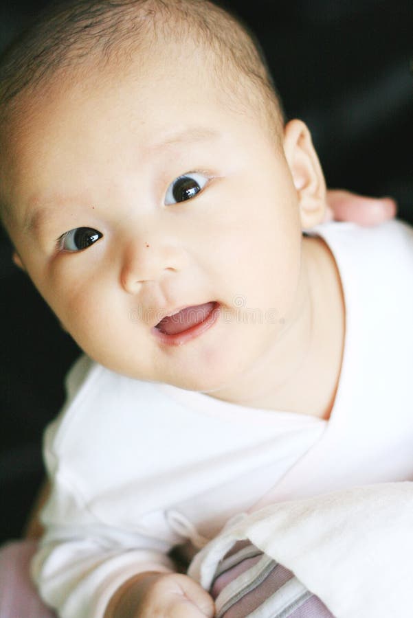Bebé lindo chino foto de archivo. Imagen de belleza, chino - 33476188
