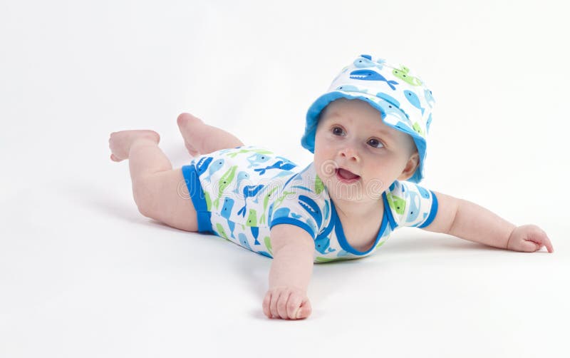 Bebé pequeno bonito imagem de stock. Imagem de meses - 24178817