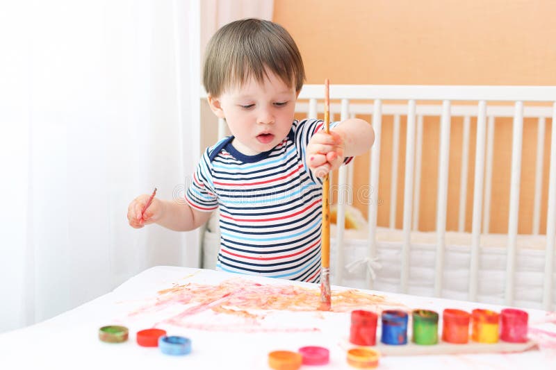 Pintura de Tempera foto de archivo. Imagen de bebé, agua - 4958280