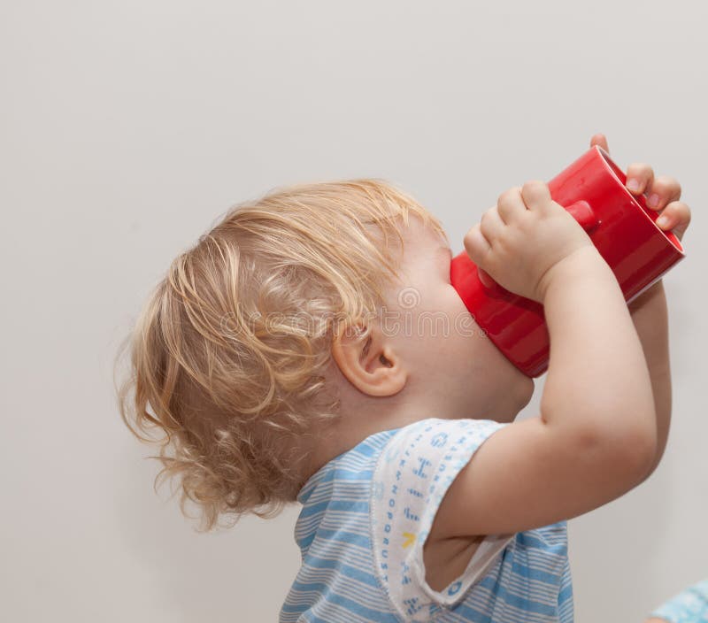 Sediento Fotos De Stock - Descarga 86,080 Fotos Libres de Derechos