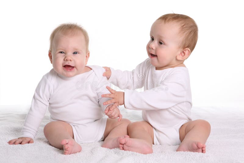 Bebés de risa foto de archivo. Imagen de aislado, newborn - 7433326