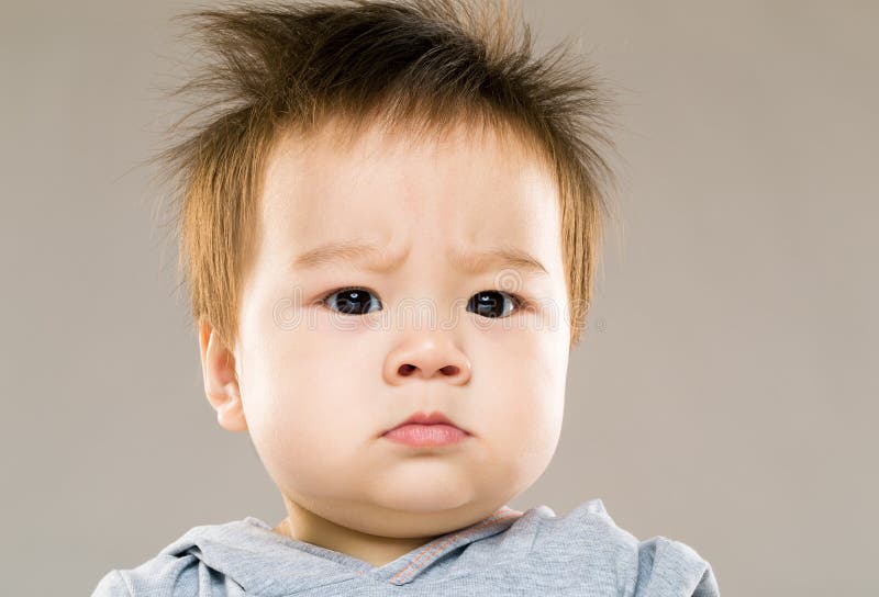 Bebê irritado foto de stock. Imagem de irritado, encantador - 41180548