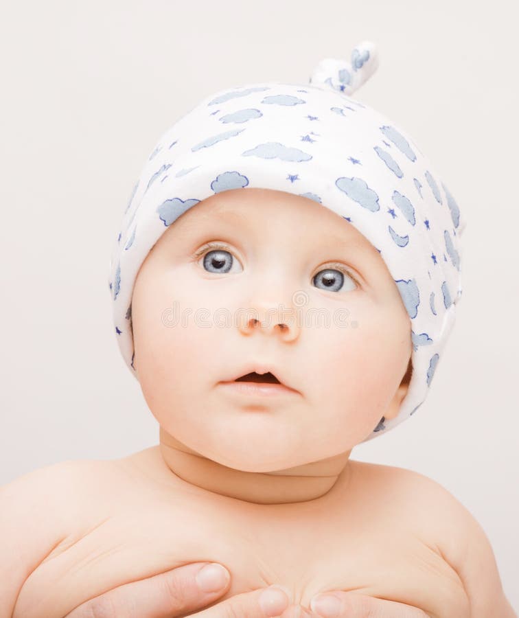 Bebê pequeno imagem de stock. Imagem de pequeno, cuidado - 10815629